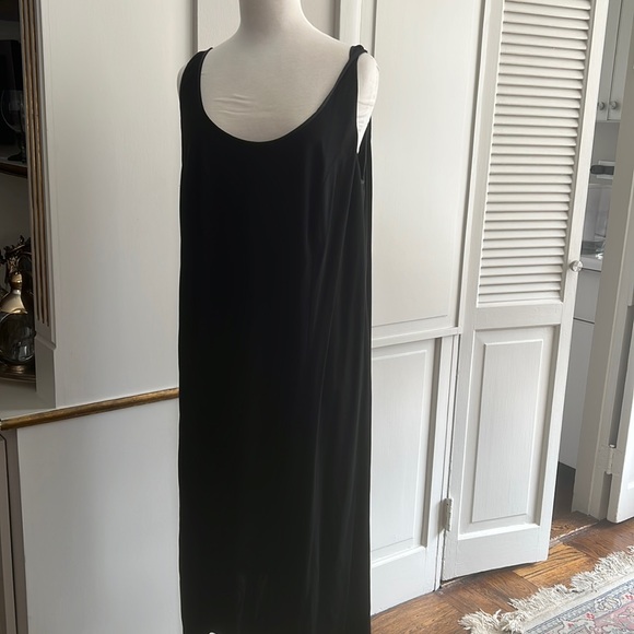 Tom and Linda Platt | Dresses | Tom And Linda Platt Simple Black Jersey ...